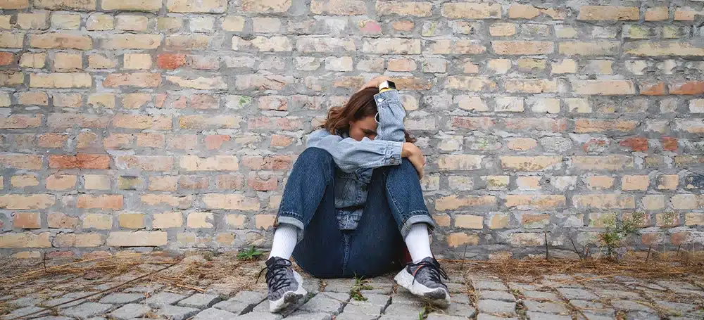 Top Warning Signs of Drug Addiction - Mayflower Recovery